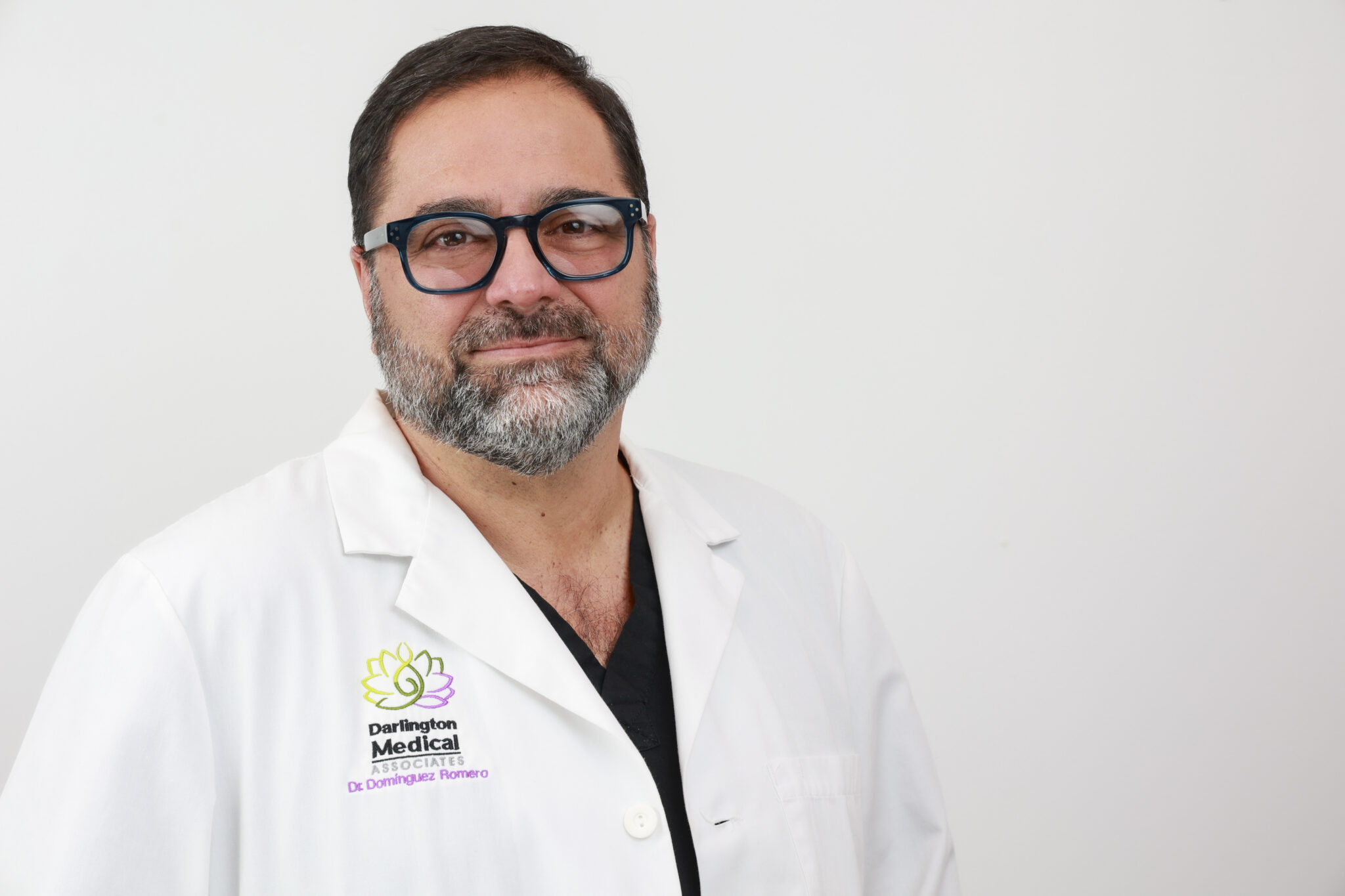 Conoce al Dr. Antonio Domínguez: Un Pilar en Darlington Medical ...